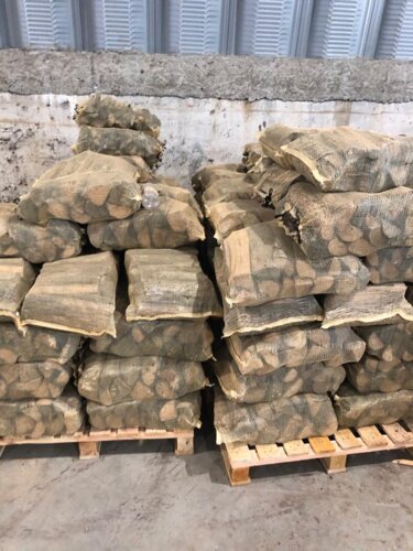 PP Ražošana Skaldīta malka: 33.00€ Pārdodam skaldītu malku. Maisos 40 ...